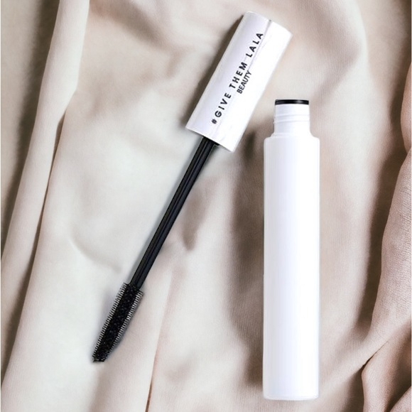 give them lala beauty | Makeup | Nwt Give Them Lala Beauty Mascara ...